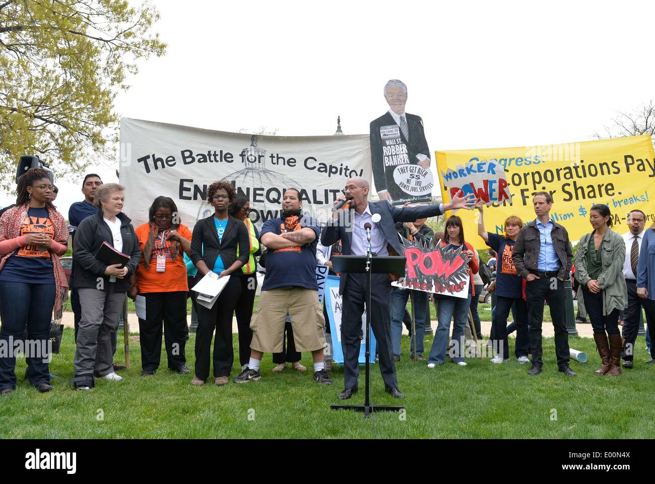 Income inequality protest hi-res stock photography and images - Alamy