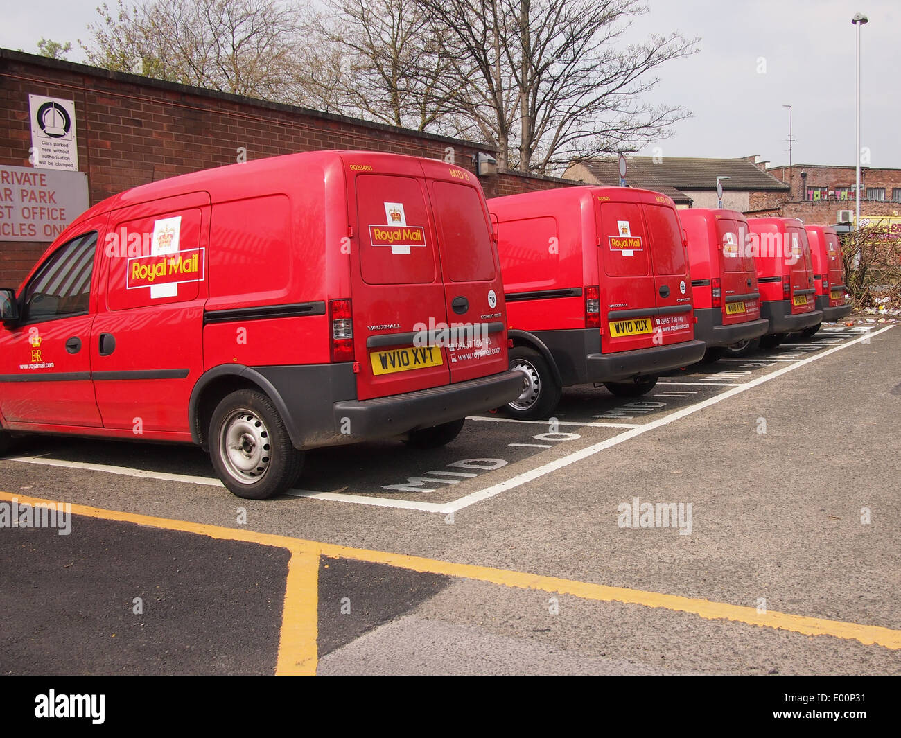 Royal Mail Van Vans Vehicle High Resolution Stock Photography and ...