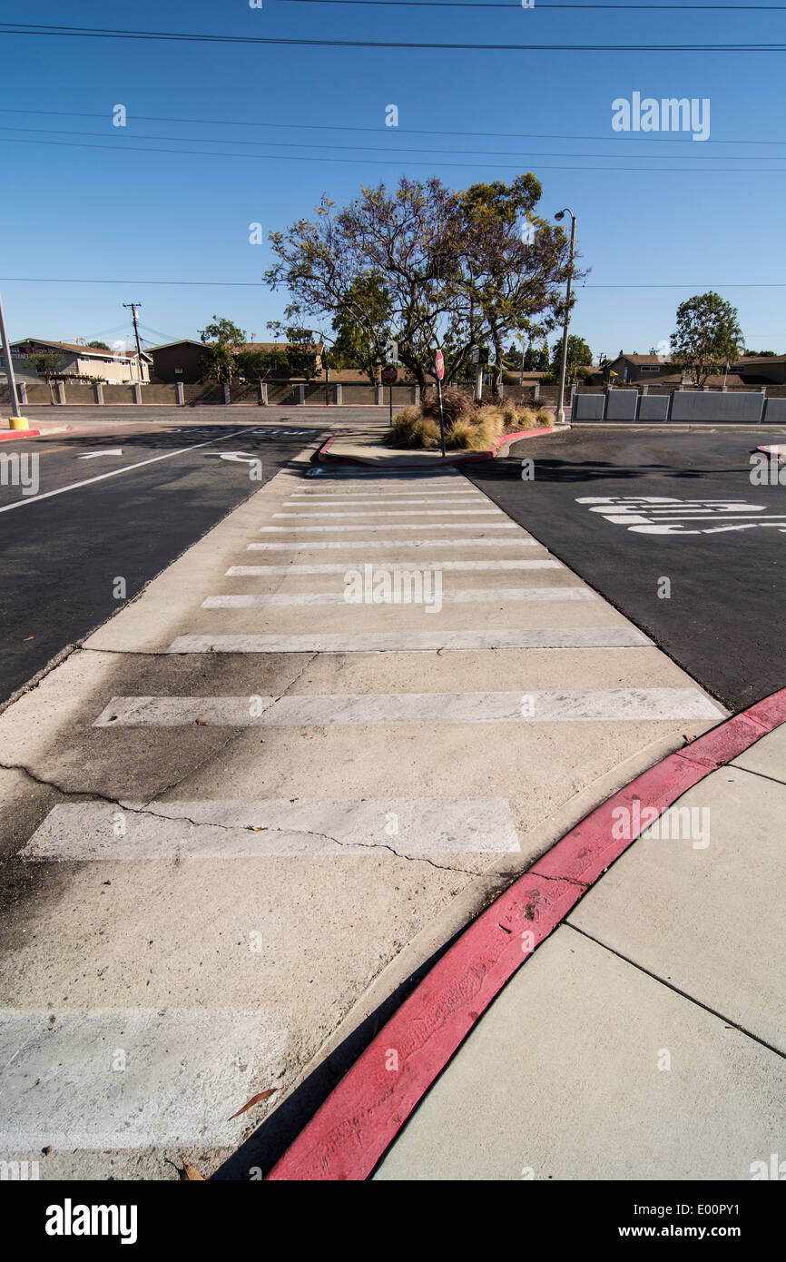 Pedestrian walk ways hi-res stock photography and images - Alamy
