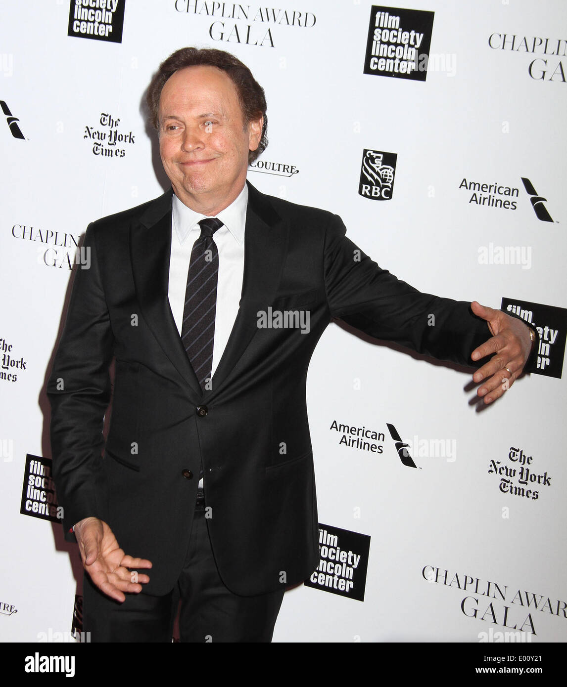 New York, New York, USA. 28th Apr, 2014. Actor BILLY CRYSTAL poses with ...