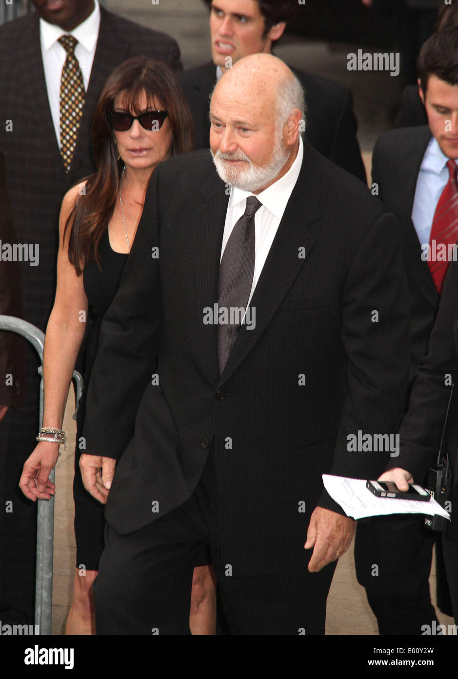 New York, New York, USA. 28th Apr, 2014. Actor/director ROB REINER and ...