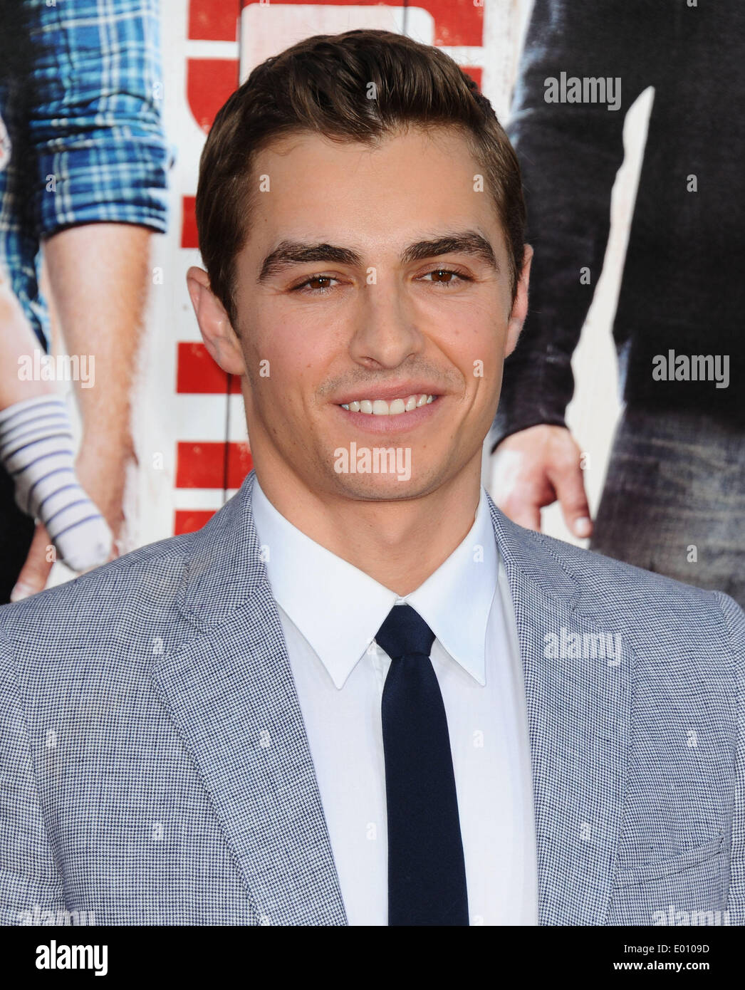 Dave franco neighbors 2014 hi-res stock photography and images - Alamy