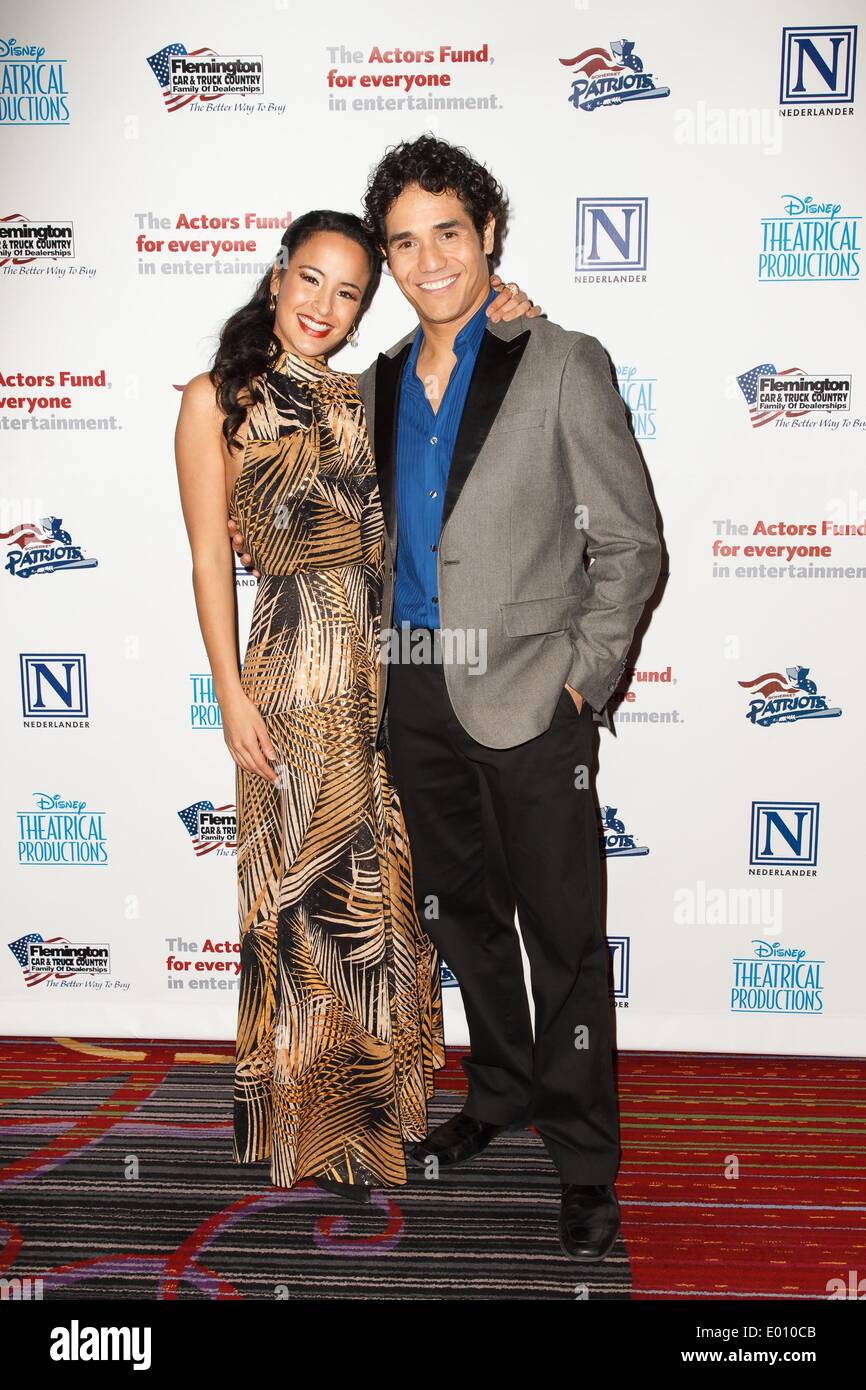 Courtney reed and adam jacobs hi-res stock photography and images - Alamy