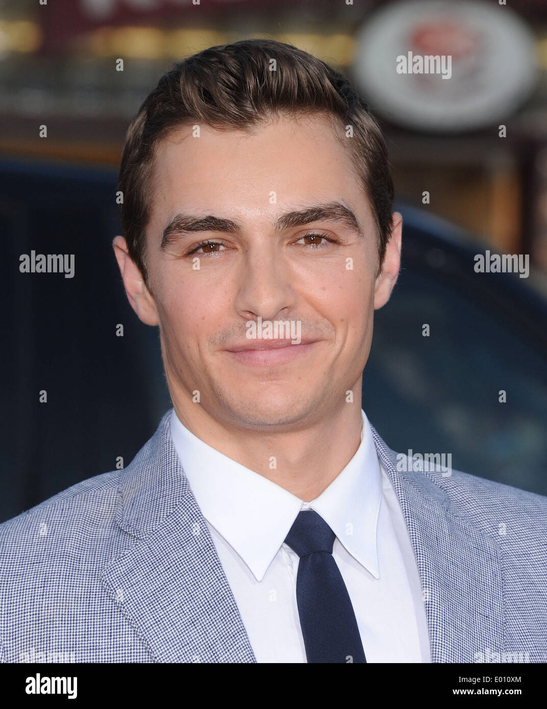 Dave franco neighbors 2014 hi-res stock photography and images - Alamy