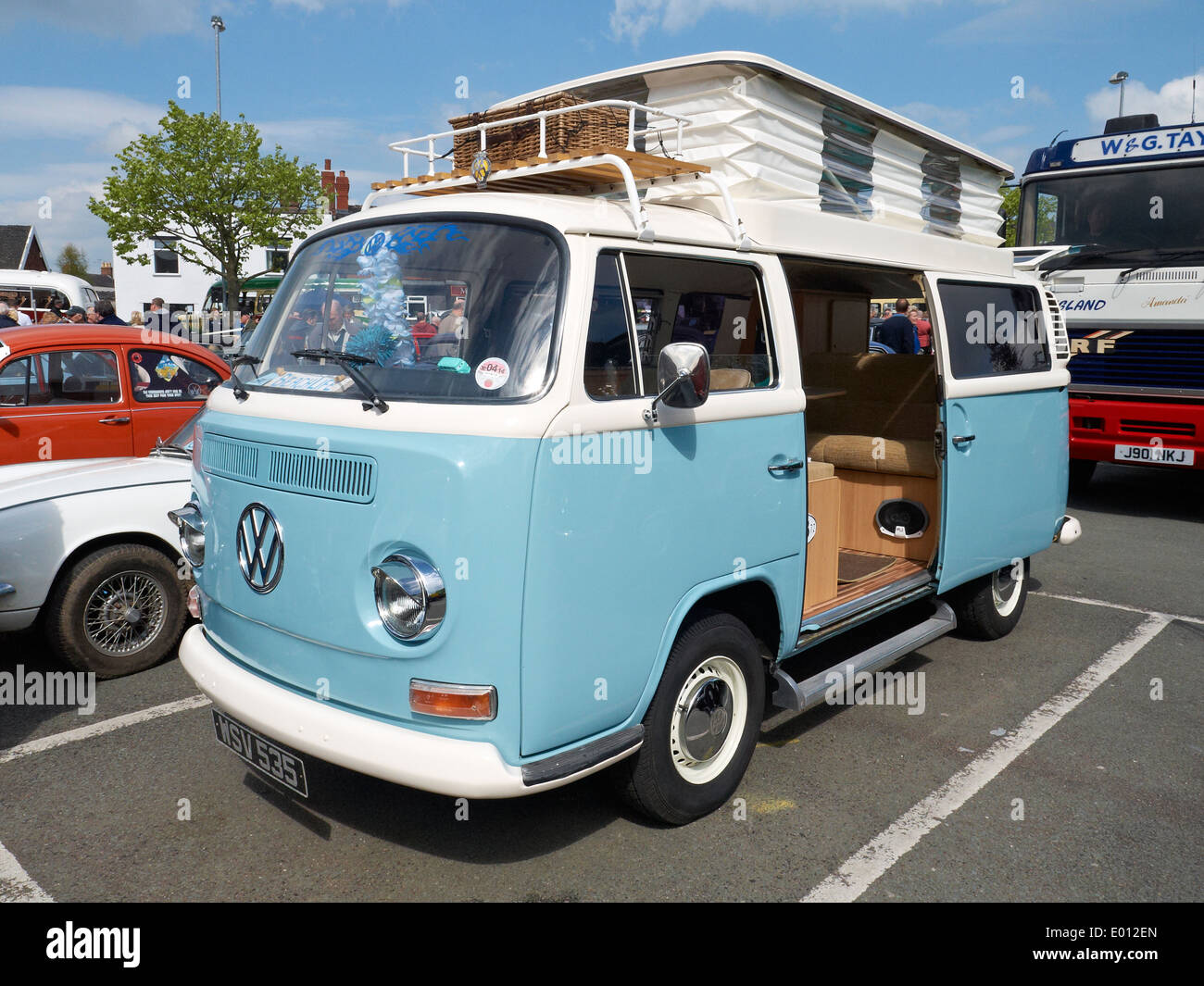 Vw camper van raised roof hi-res stock photography and images - Alamy
