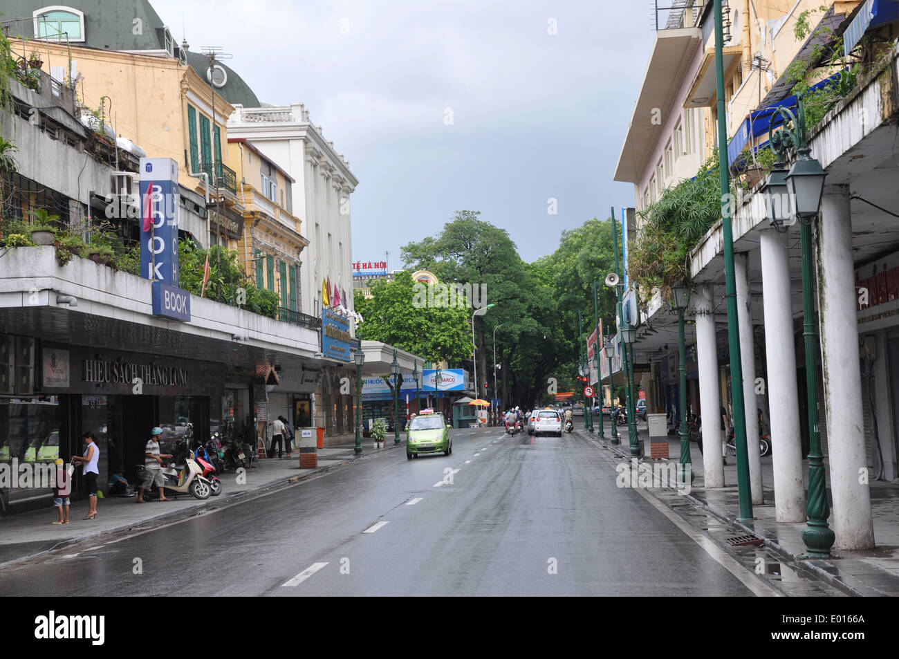 Trang tien street pho trang hi-res stock photography and images - Alamy