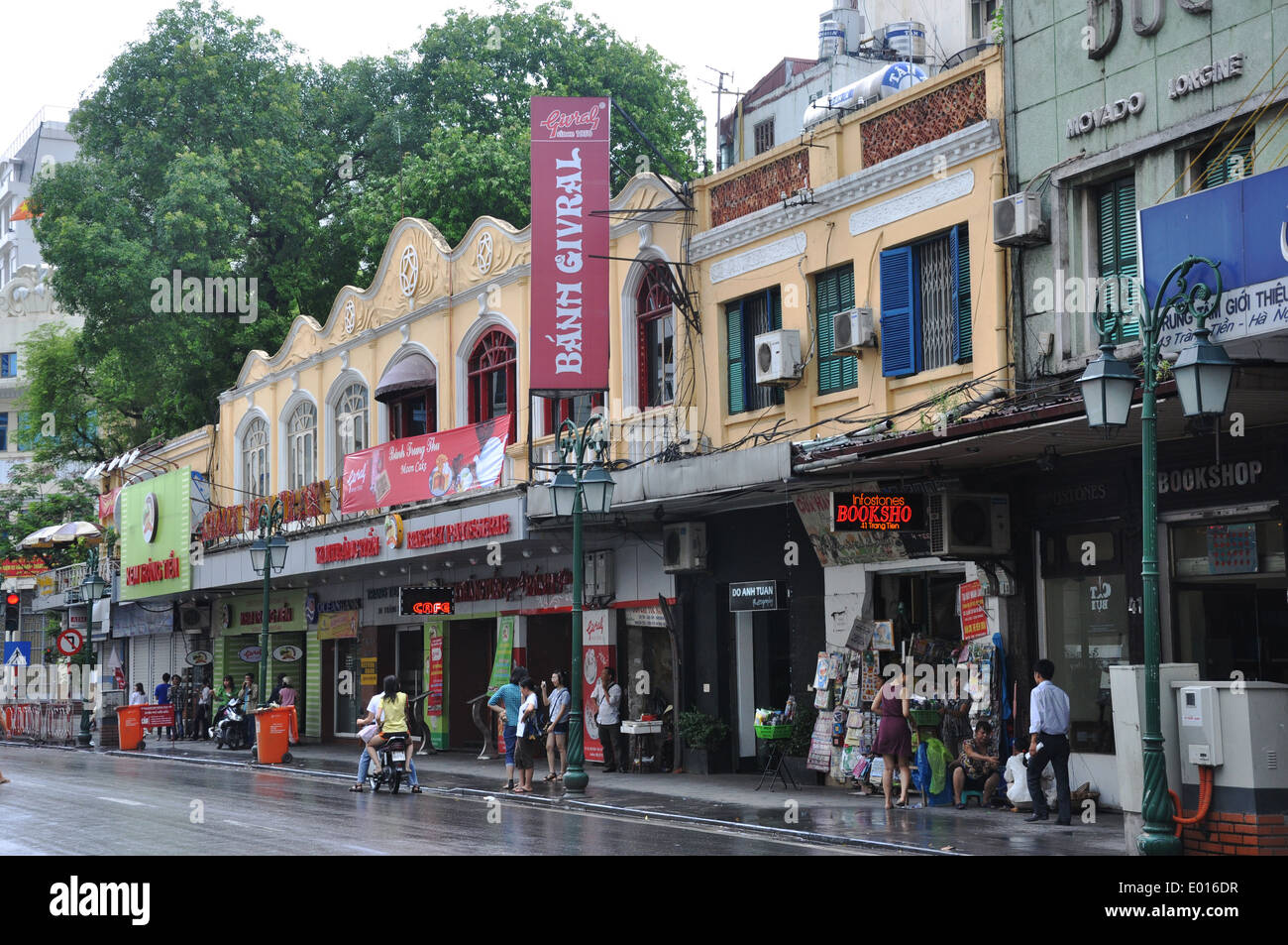Trang tien street pho trang hi-res stock photography and images - Alamy