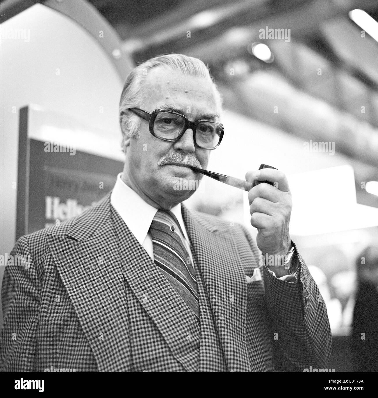 C 1977 hi-res stock photography and images - Alamy