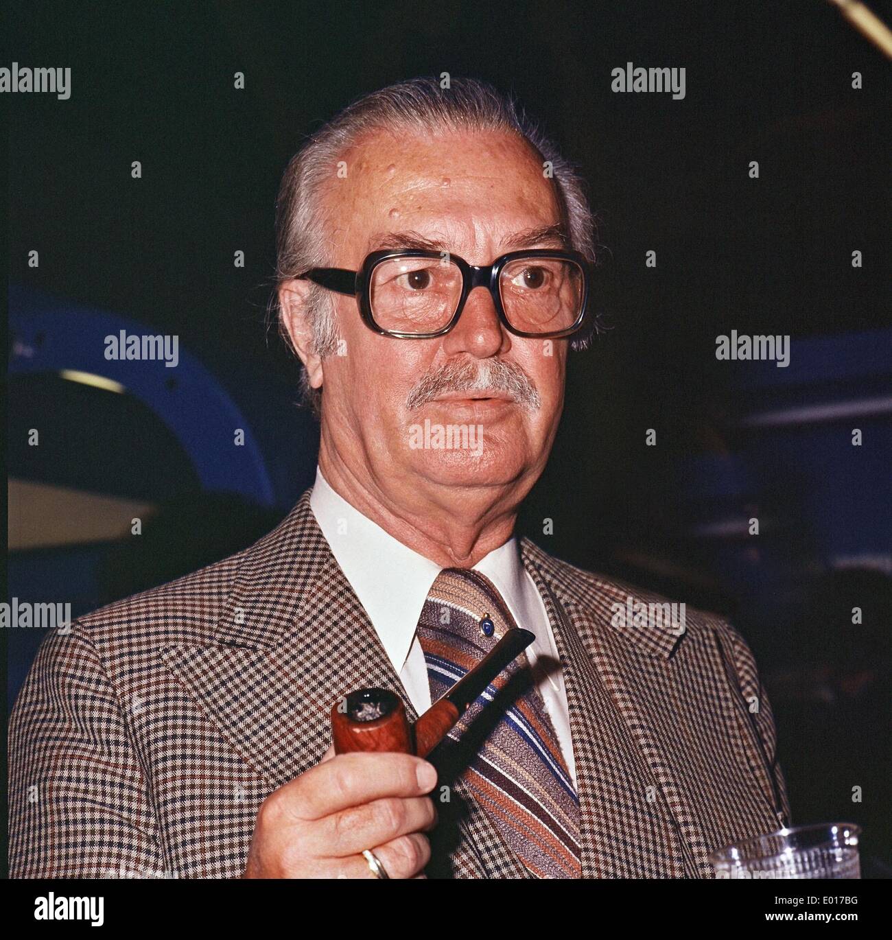 C 1977 hi-res stock photography and images - Alamy