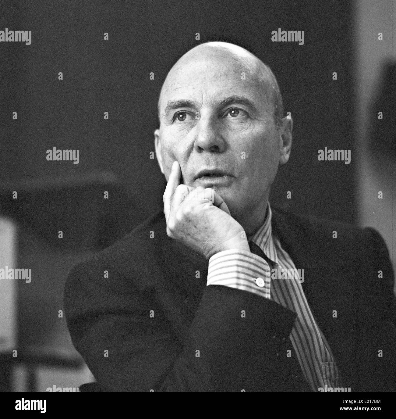 05 06 1987 hi-res stock photography and images - Alamy