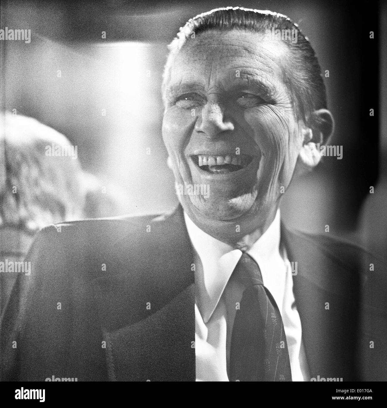 16 12 1977 hi-res stock photography and images - Alamy