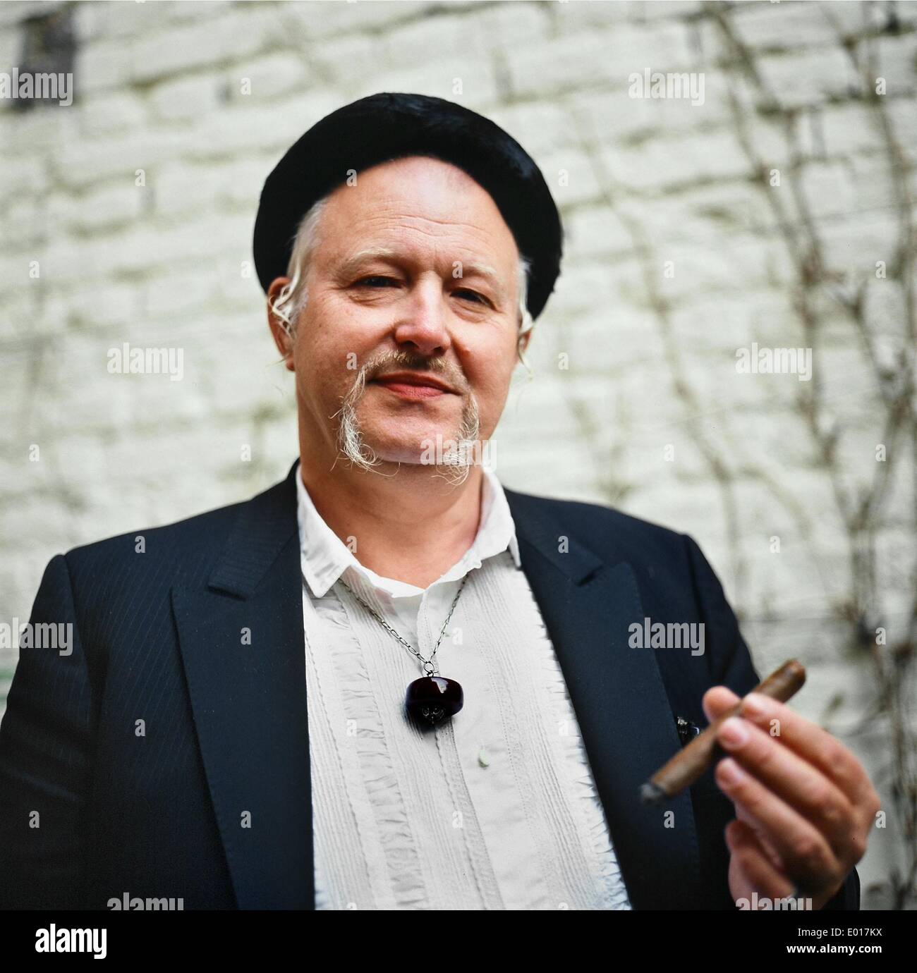 Wolf vostell hi-res stock photography and images - Alamy