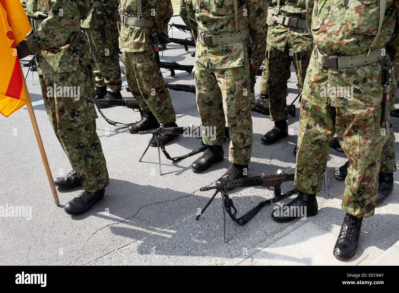 Black asian army hi-res stock photography and images - Alamy