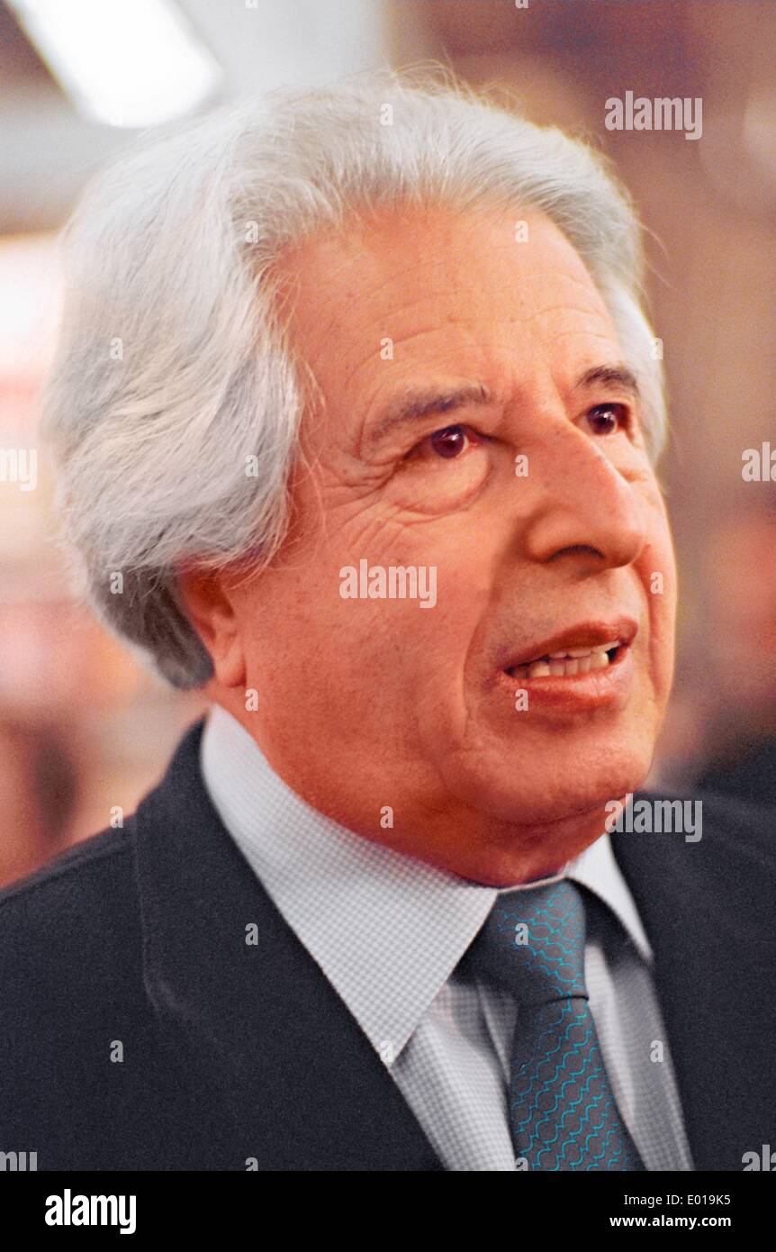 Saul friedlaender israeli historian hi-res stock photography and images ...