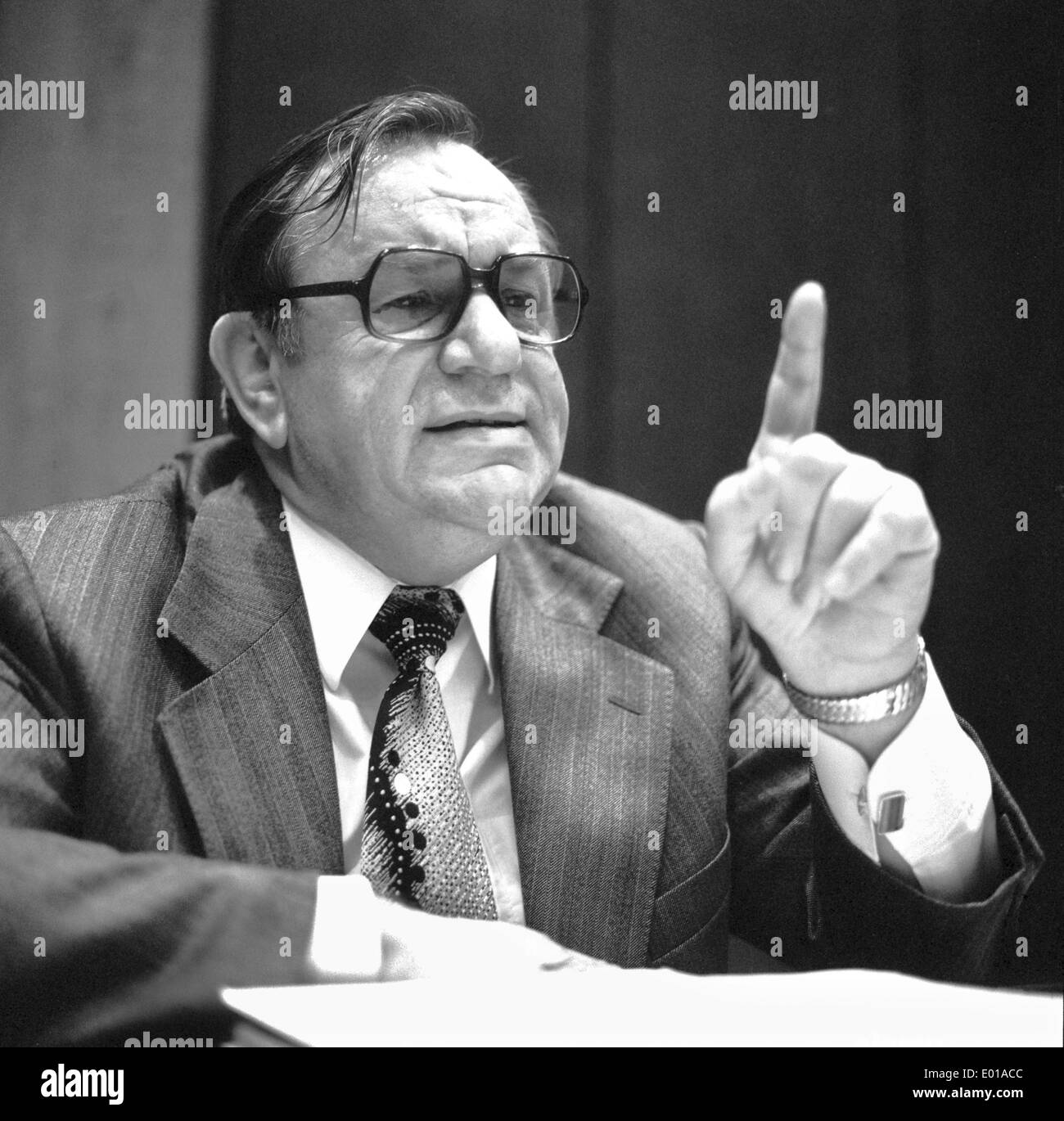 Stingl hi-res stock photography and images - Alamy