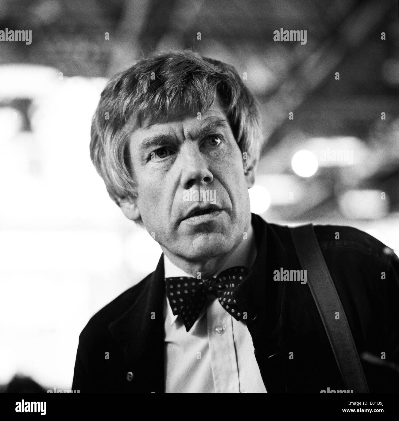 Bonhoeffer hi-res stock photography and images - Alamy