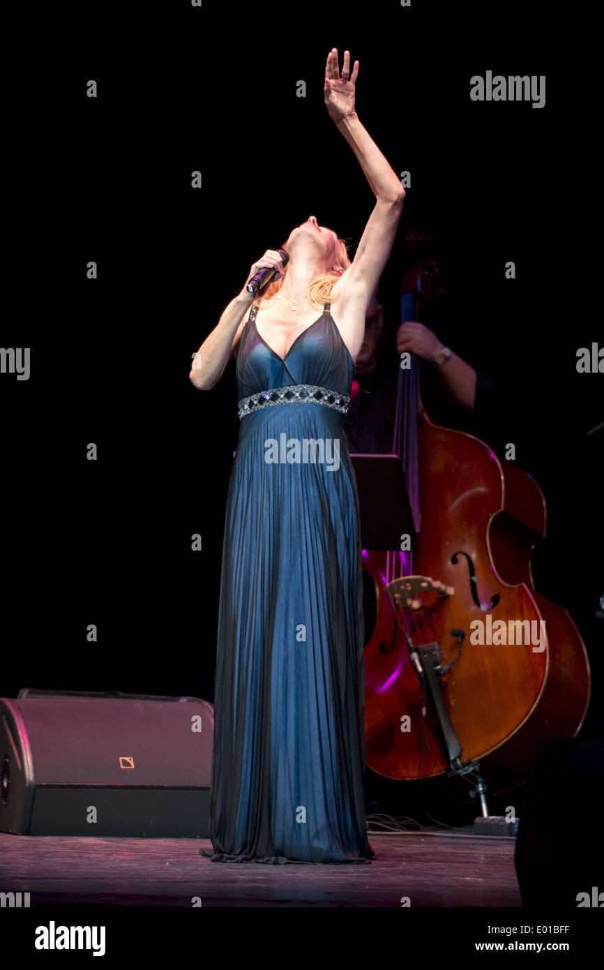 Madrid, Spain. 28th Apr, 2014. German singer Ute Lemper offers a ...