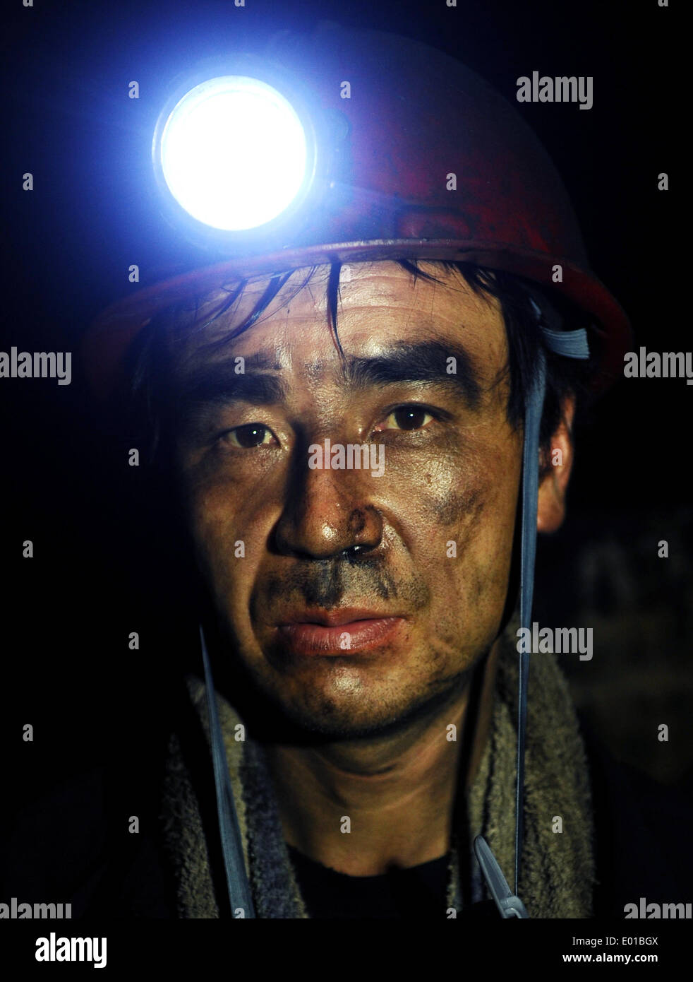 42 poses for hi-res stock photography and images - Alamy