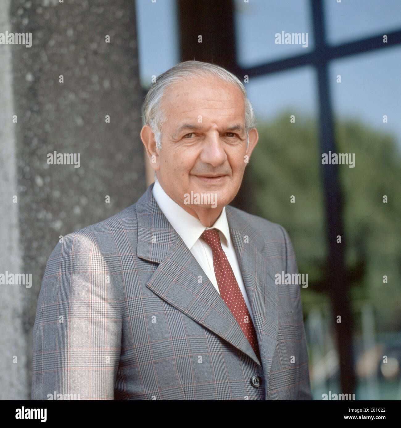 Alfred grosser hi-res stock photography and images - Alamy