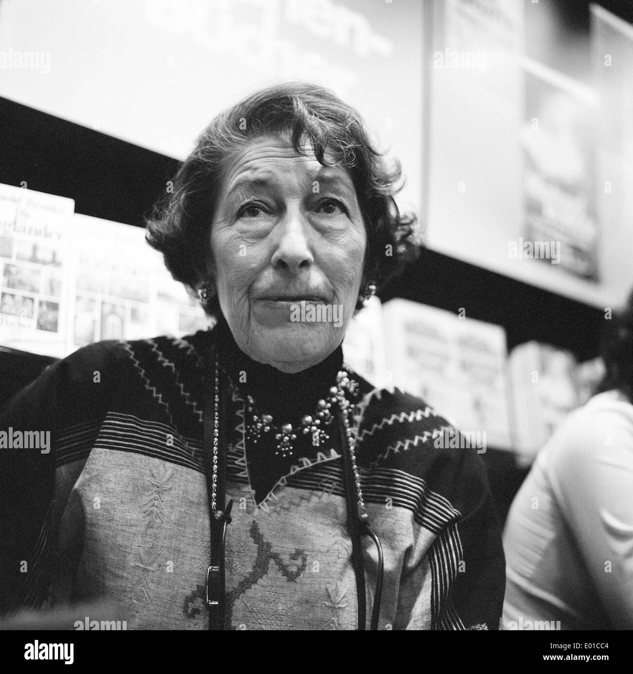 Arts culture personalities portraits Black and White Stock Photos ...