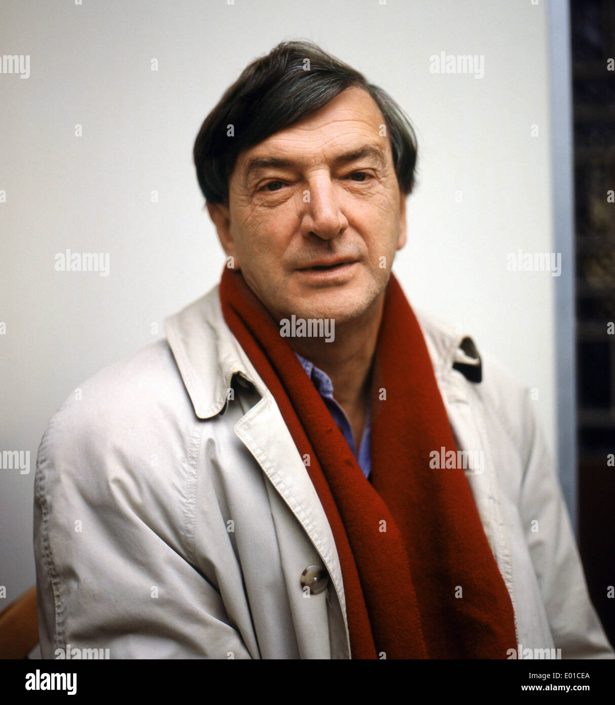 07 10 1992 hi-res stock photography and images - Alamy