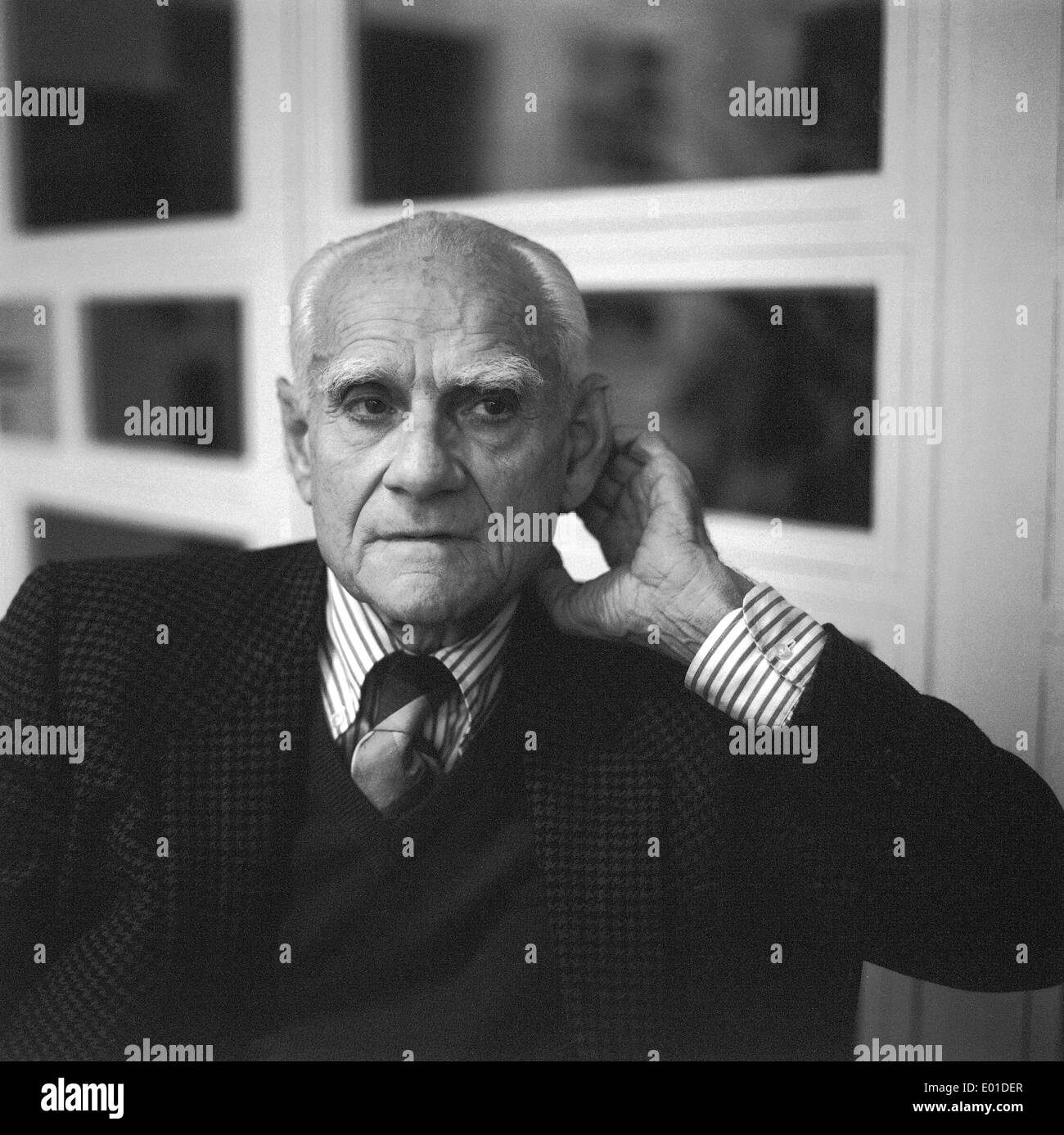 Alberto moravia hi-res stock photography and images - Alamy