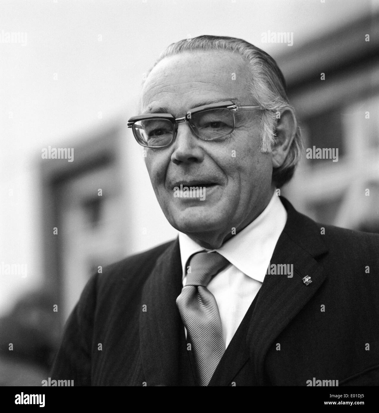 Media 1974 hi-res stock photography and images - Alamy