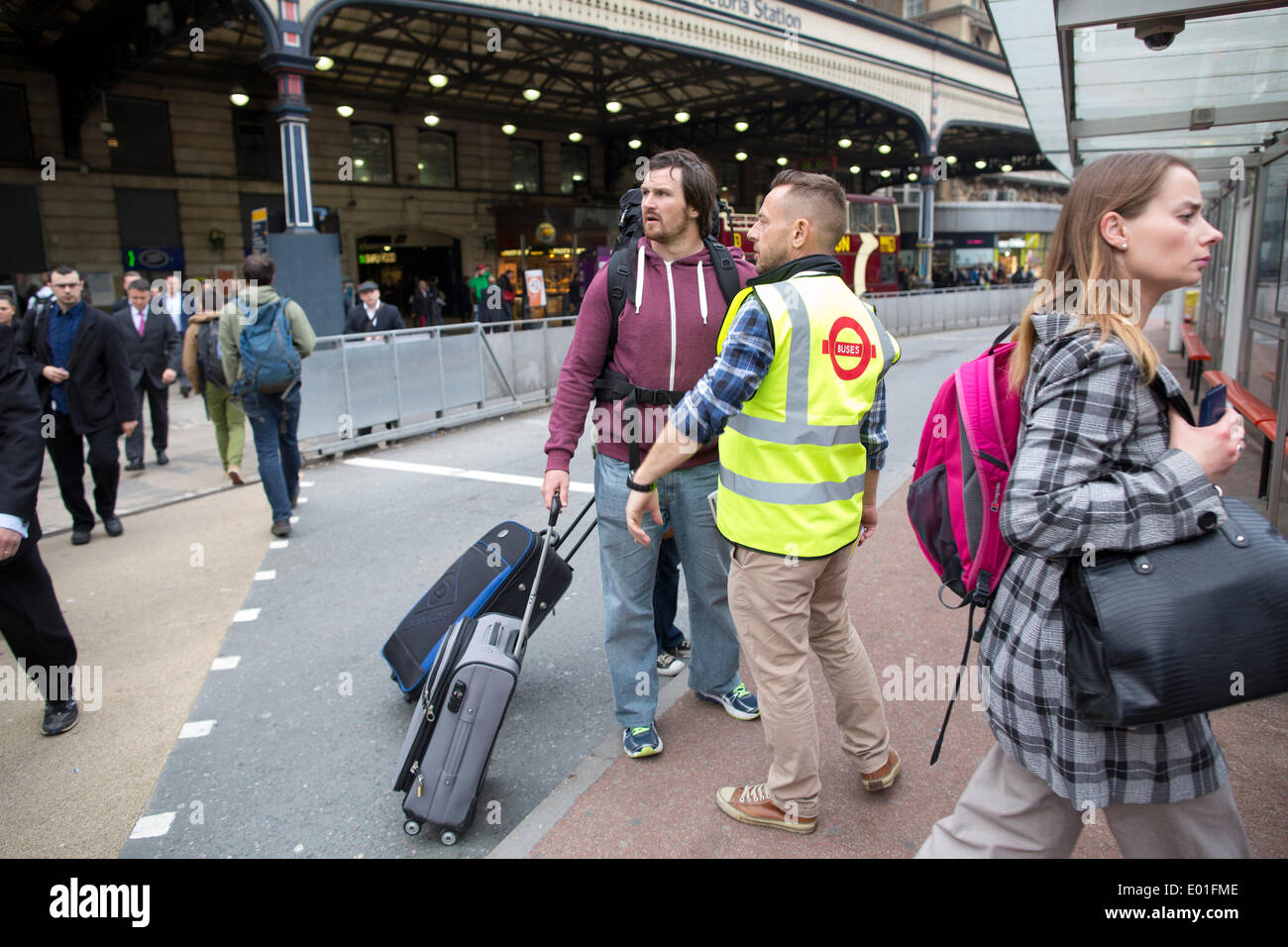 London tube strike london underground victoria station bus queues buses ...