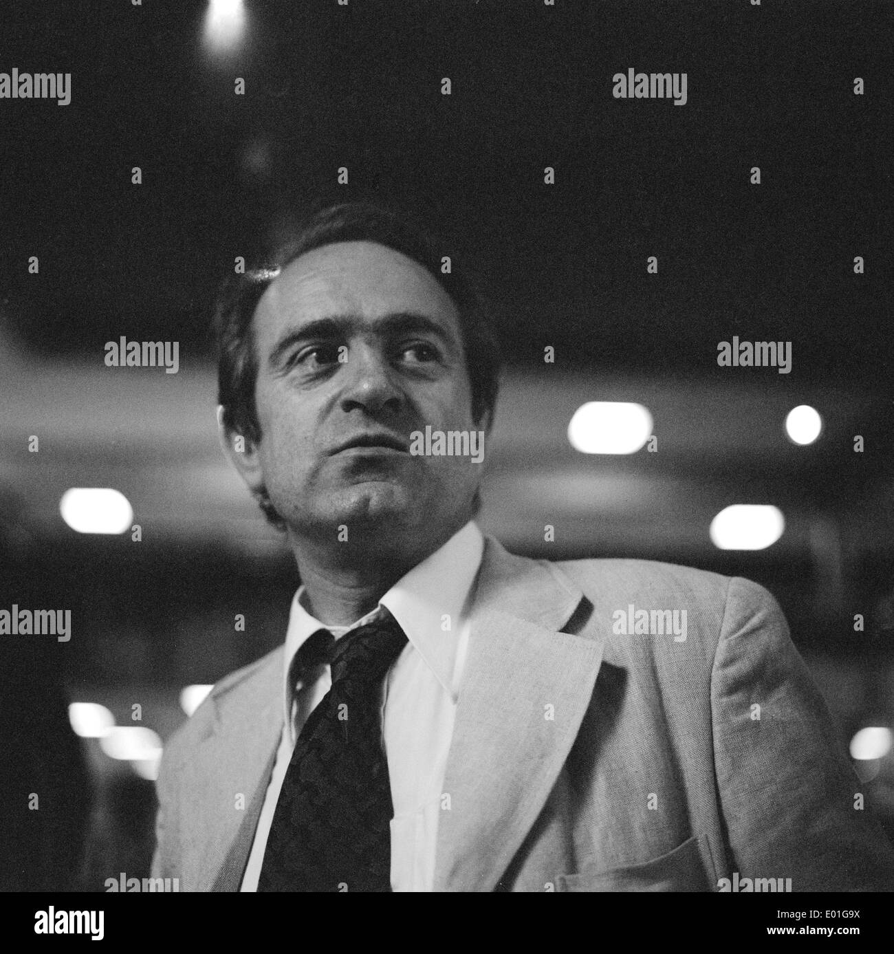 Politics personalities portraits 1970 1979 hi-res stock photography and ...