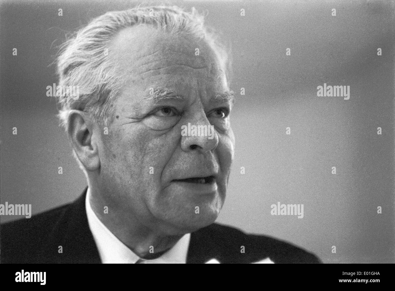 Personalities portraits europe 1970 1979 hi-res stock photography and ...
