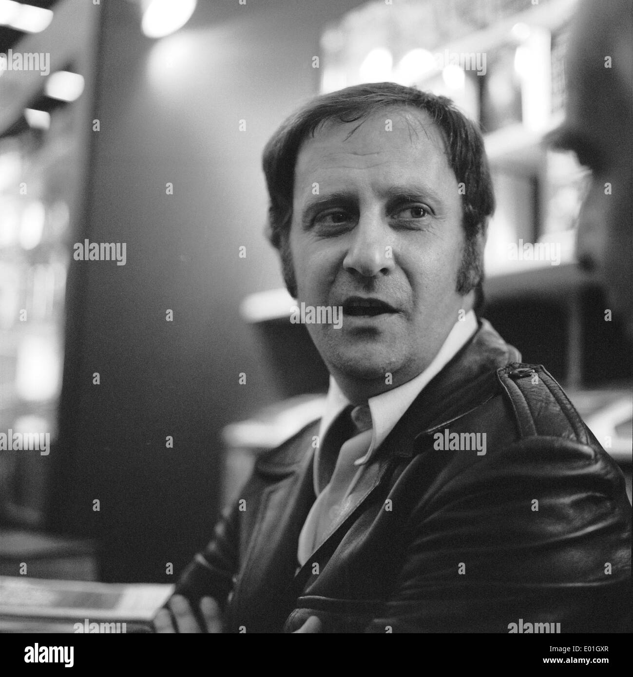 Narrator Black and White Stock Photos & Images - Alamy