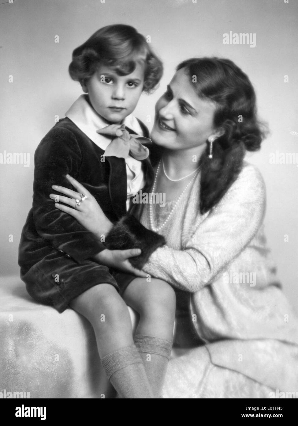 Hanni Black and White Stock Photos & Images - Alamy