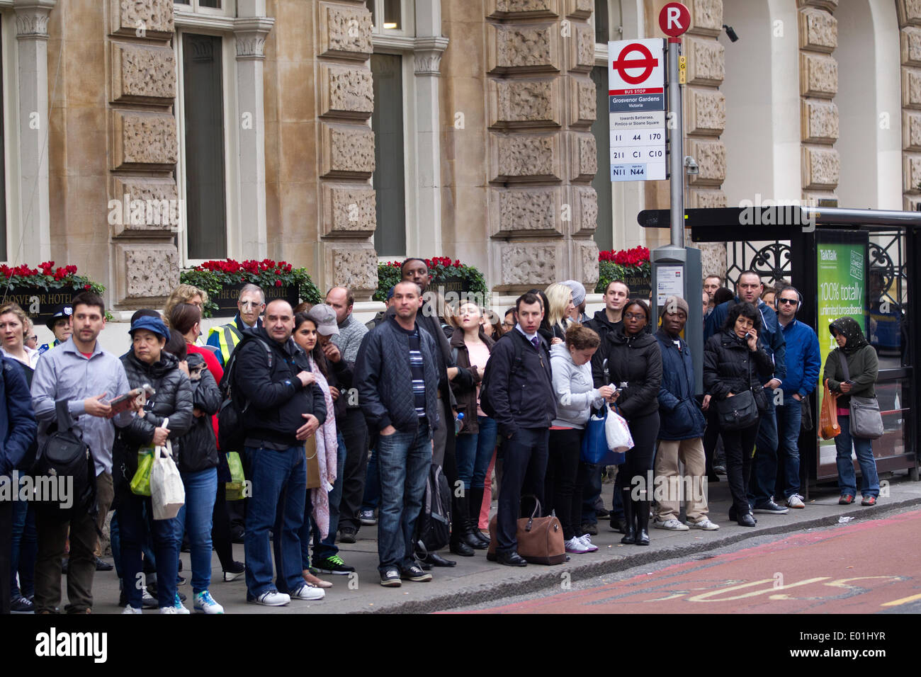 London tube strike london underground victoria station bus queues buses ...