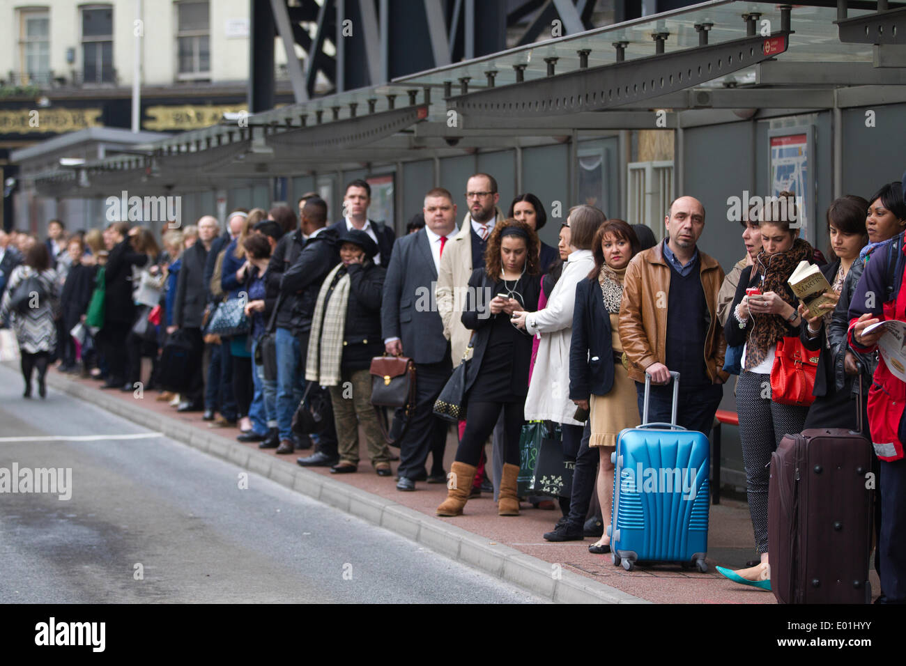 London tube strike london underground victoria station bus queues buses ...