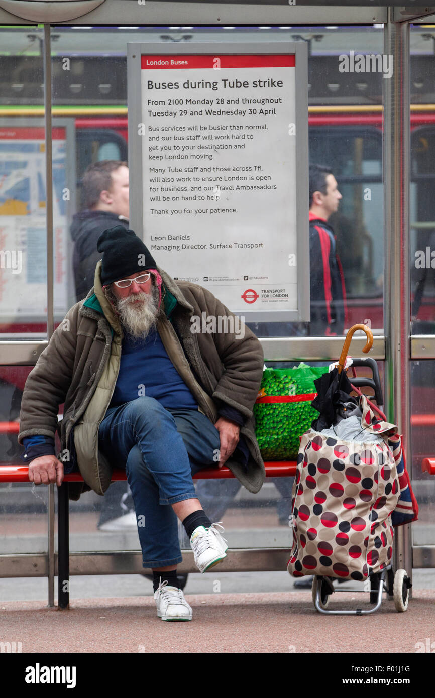 London tube strike london underground victoria station bus queues buses ...