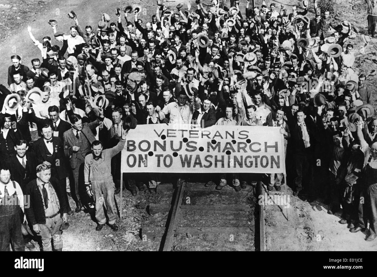 Bonus army hi-res stock photography and images - Alamy