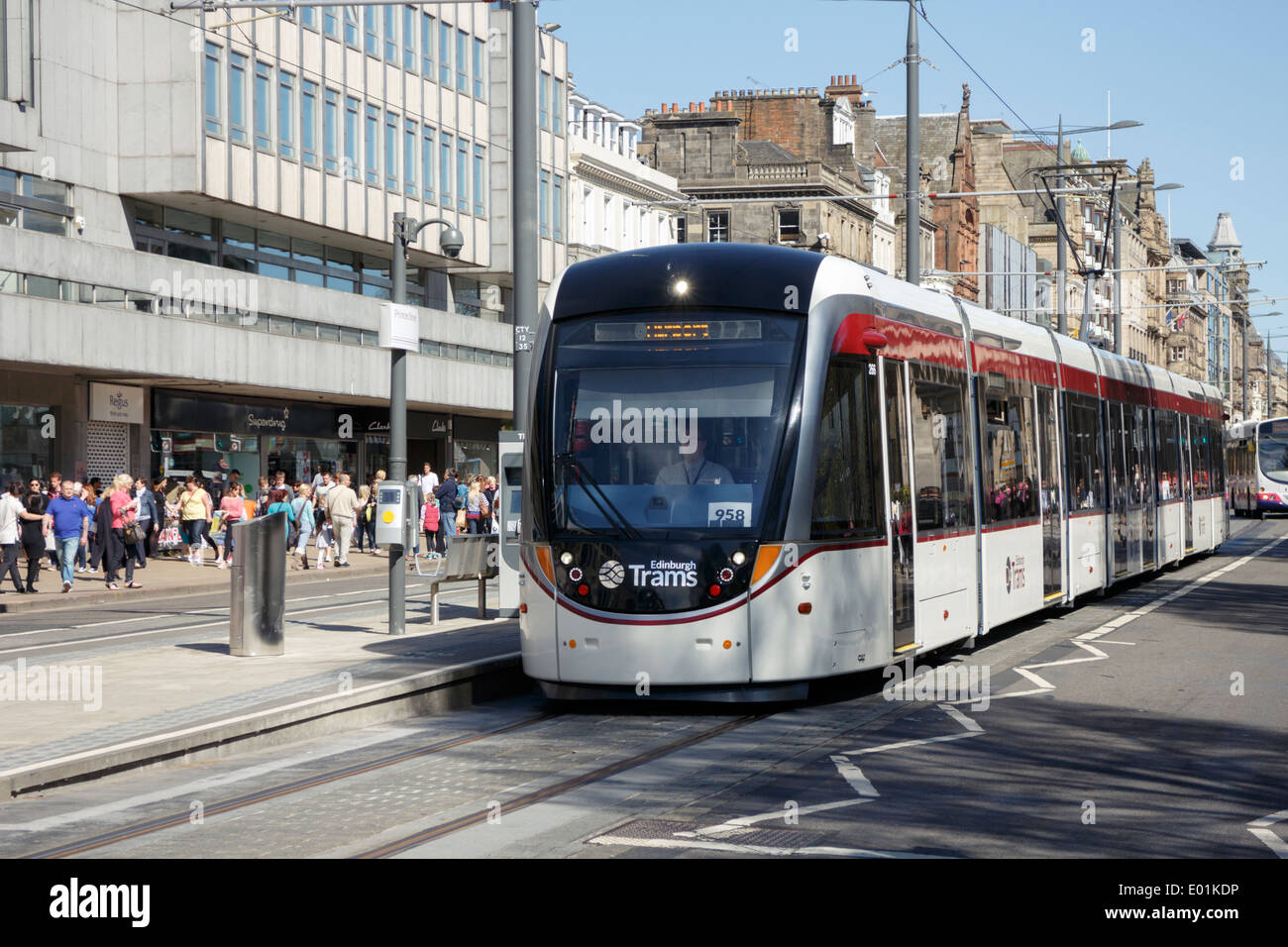 Edinburgh tram princes street stop hi-res stock photography and images ...