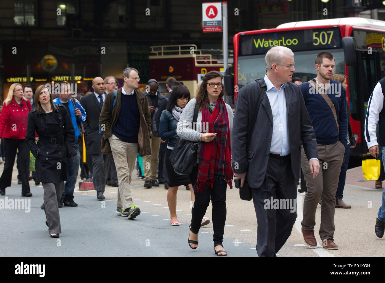 London tube strike london underground victoria station bus queues buses ...