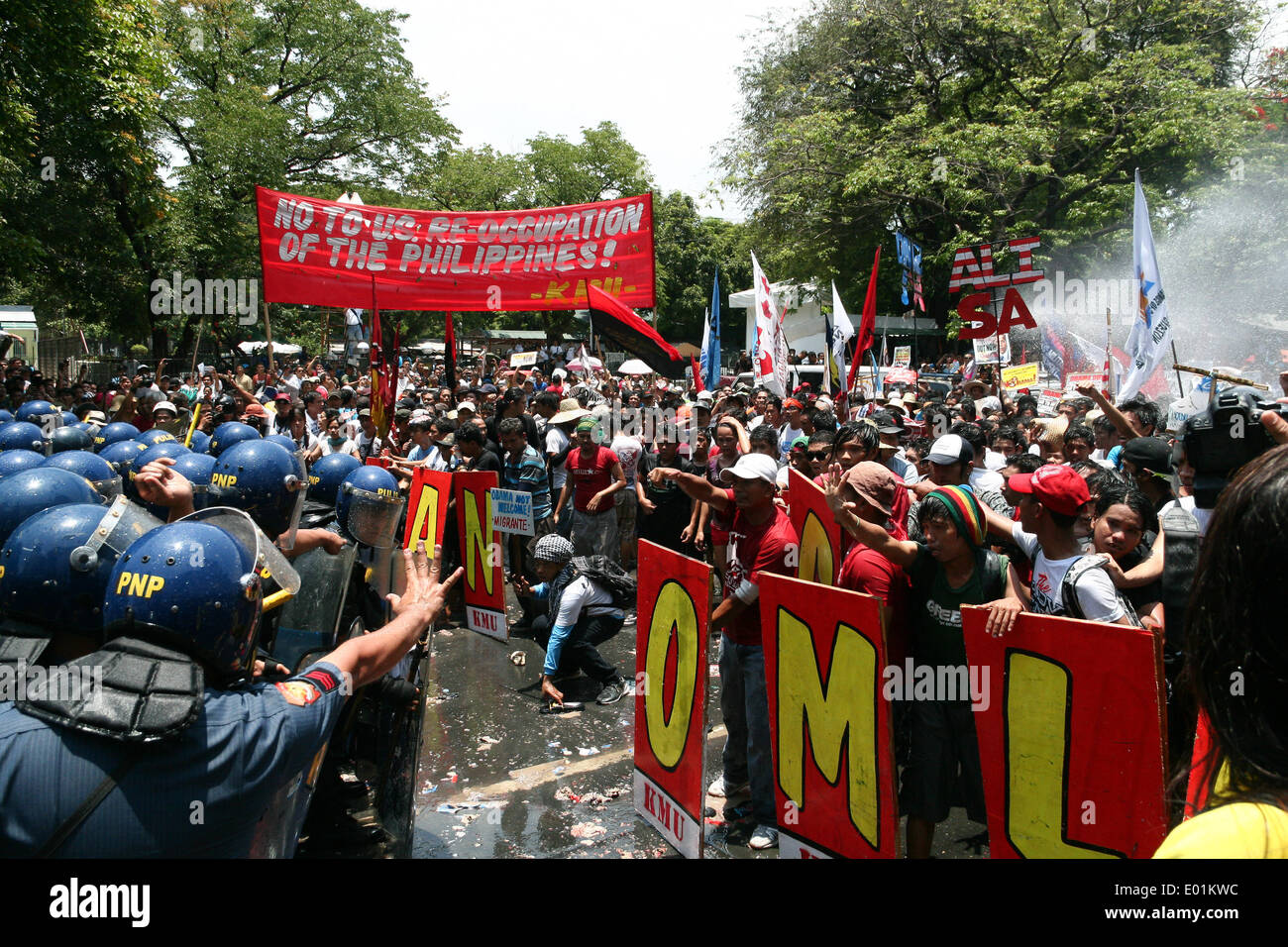 Riot gates hi-res stock photography and images - Alamy