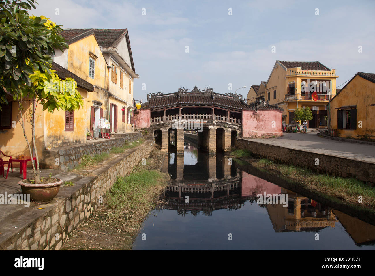 Chua Cau Temple Bridge (Japanese Covered Bridge) in the historic old ...