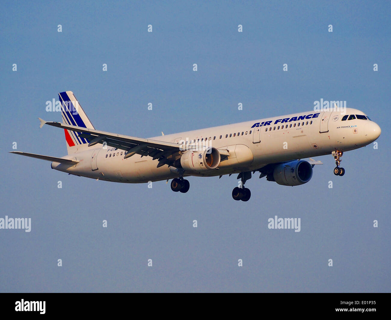 Air France Airbus A321 (F-GTAU) with MSN 3814 is seen landing at ...