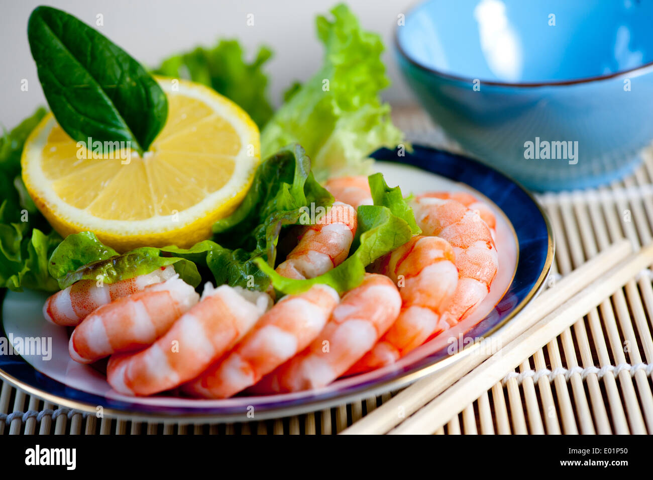 Shell prawns hi-res stock photography and images - Alamy