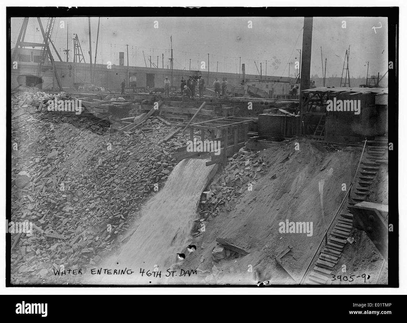 Water flows from industrial dam hi-res stock photography and images - Alamy