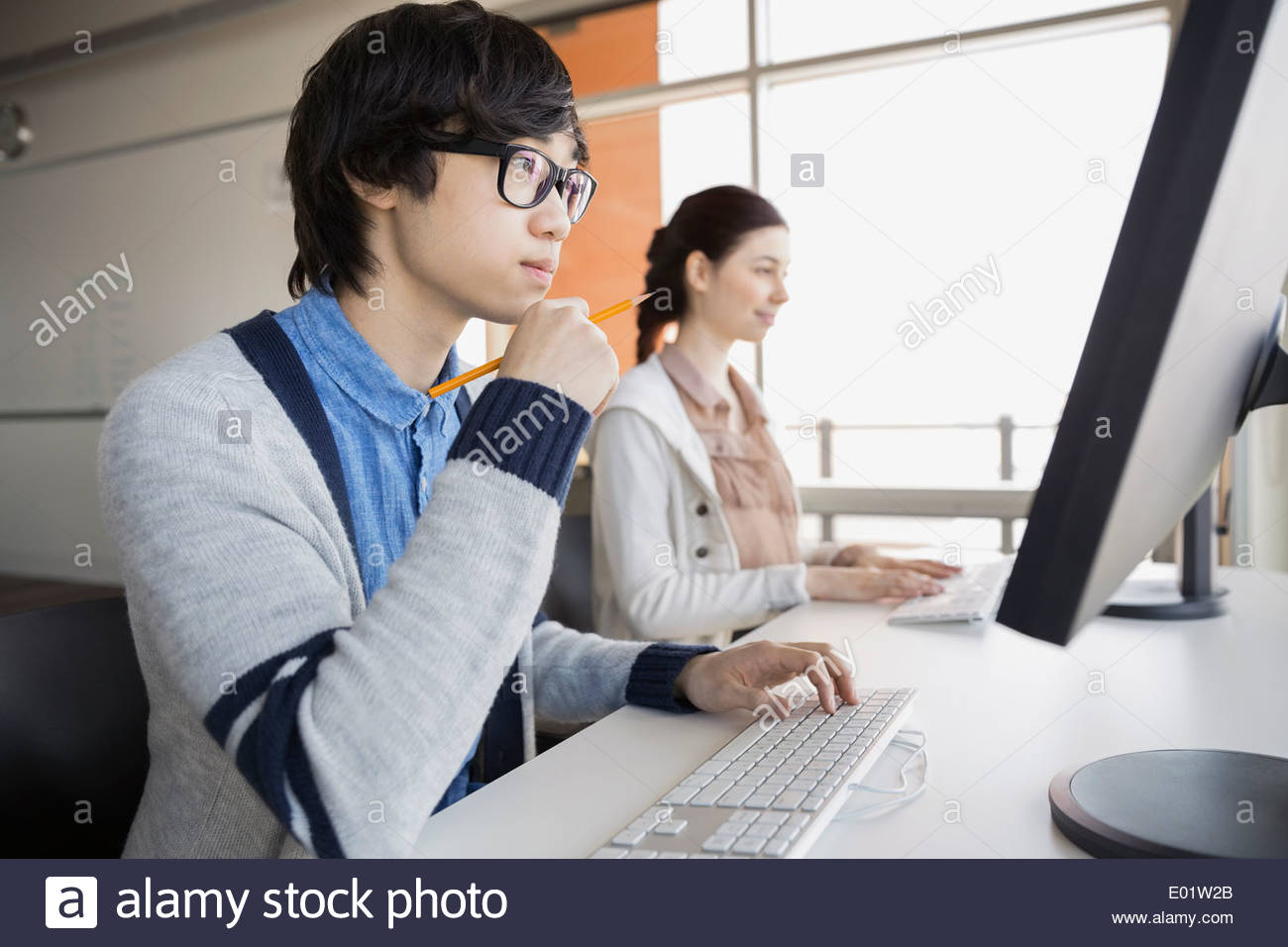 High school students computer hi-res stock photography and images - Alamy