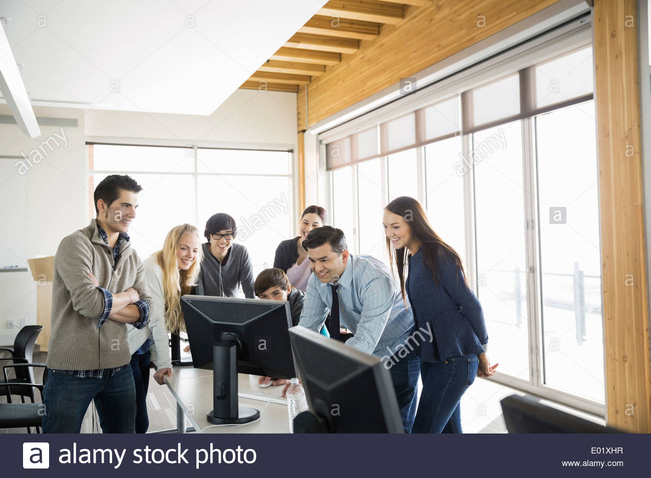 High school teacher computer hi-res stock photography and images - Alamy