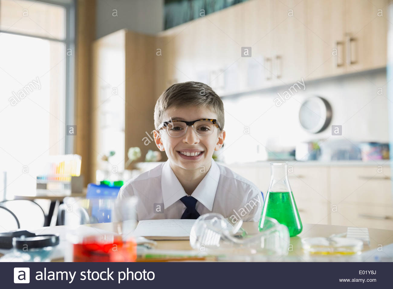 Boy science experiment hi-res stock photography and images - Alamy