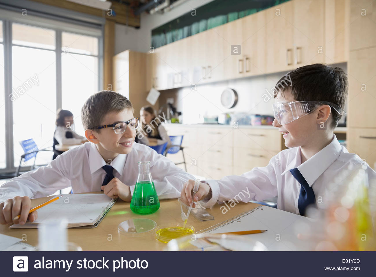 Experiment child goggles hi-res stock photography and images - Alamy