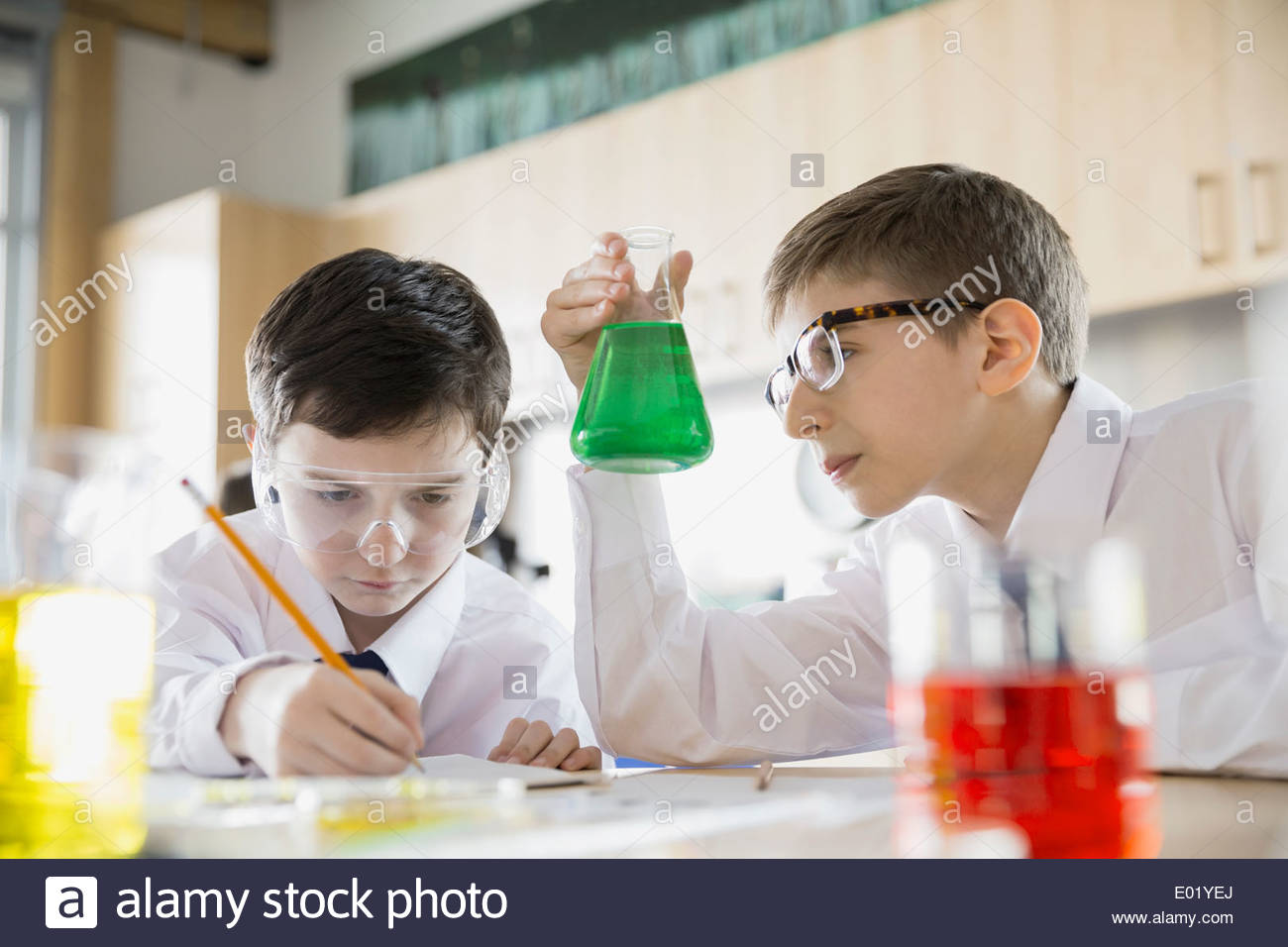 Science class experiment goggles hi-res stock photography and images ...