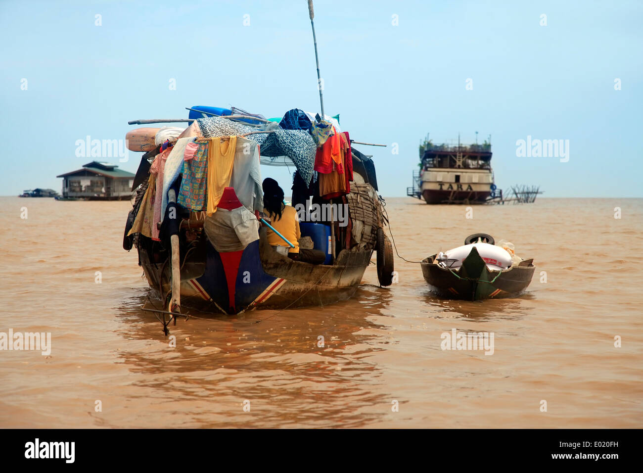 Kampong Phluck on Tonle Sap Lake Stock Photo - Alamy