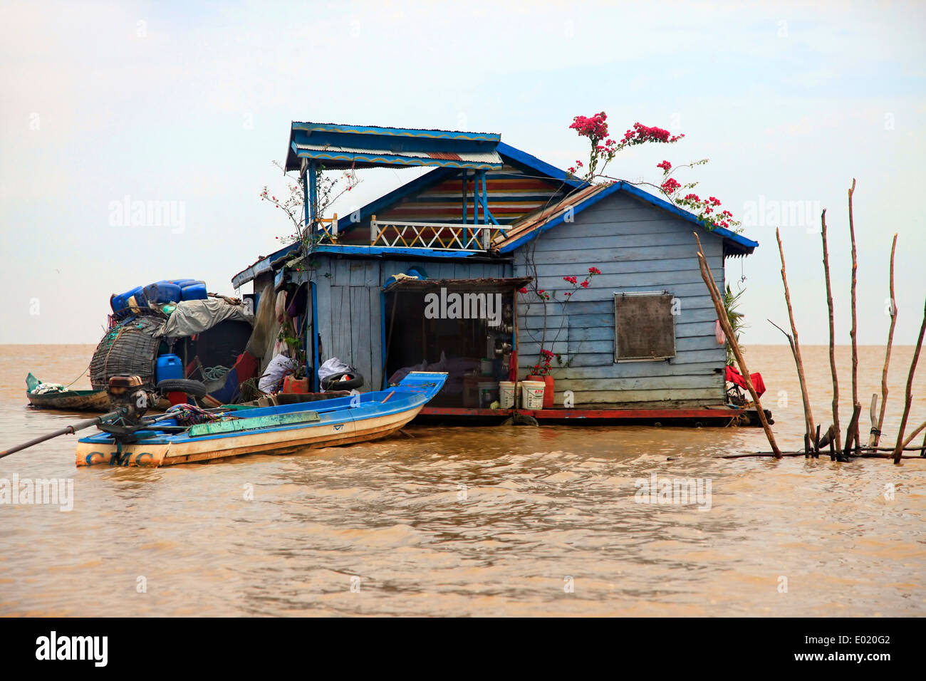 Kampong Phluck on Tonle Sap Lake Stock Photo - Alamy